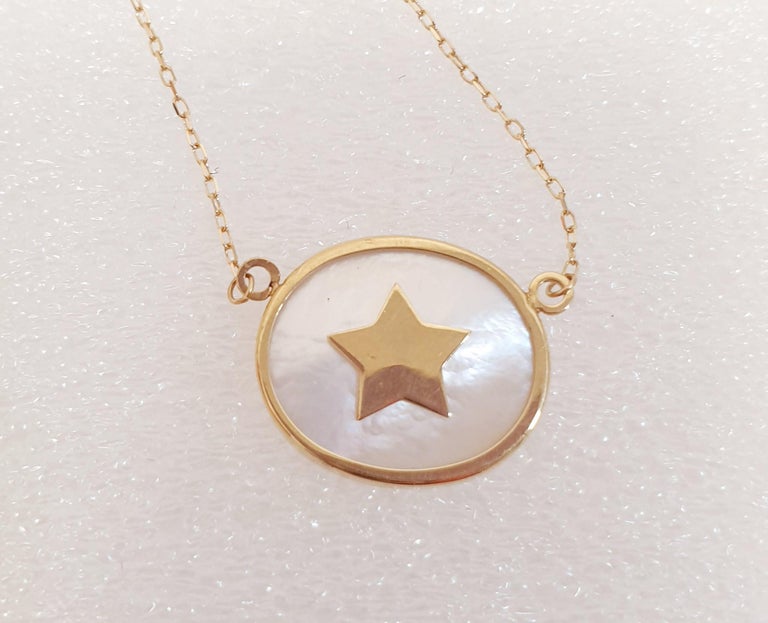 18 Karat Yellow Gold Chain with Star and White Nacre Pendant For Sale ...