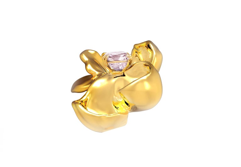 18 Karat Yellow Gold Contemporary Magnolia Stud Earrings with Spinels ...
