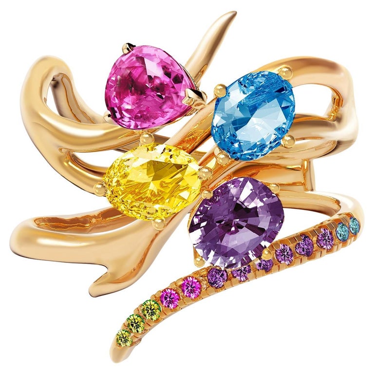 18 Karat Yellow Gold Contemporary Ring with Sapphires For Sale at 1stDibs