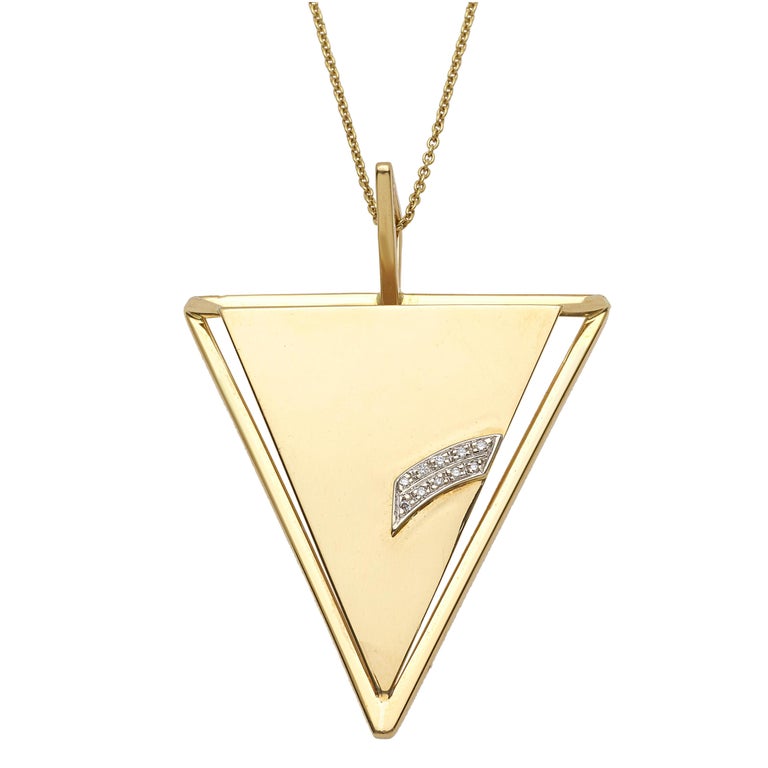 18 Karat Yellow Gold Deco Triangle Pendant For Sale at 1stDibs