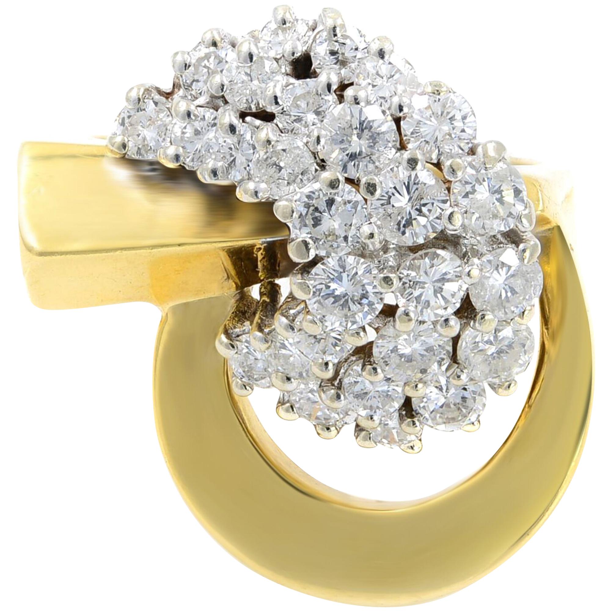 Gucci 18 Karat Yellow Gold Diamantissima Iconic Ring at 1stDibs