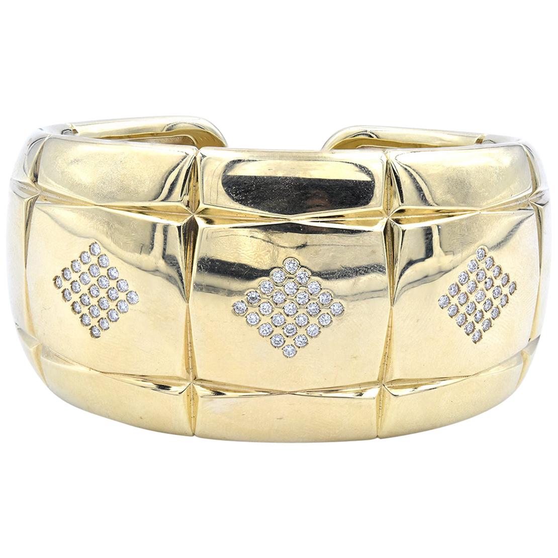 18 Karat Yellow Gold Diamond Checkerboard Cuff Bracelet For Sale at 1stDibs