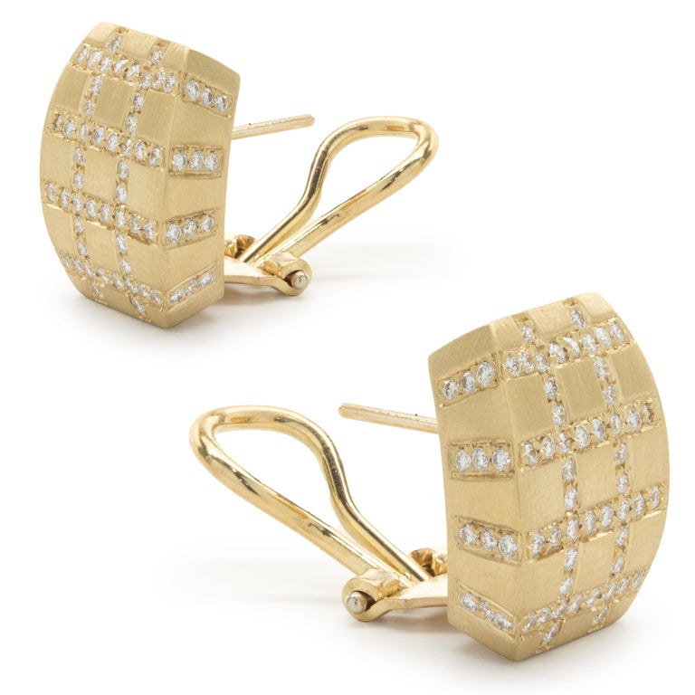18 Karat Yellow Gold Diamond Crosshatch Earrings For Sale at 1stDibs