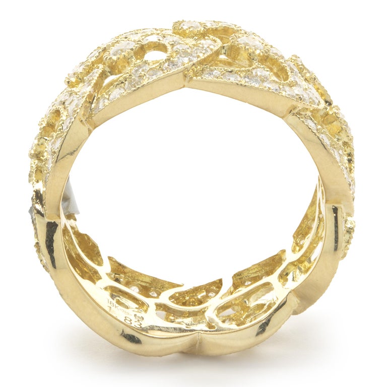 18 Karat Yellow Gold Diamond Cut Out Floral Circle Band For Sale at 1stDibs