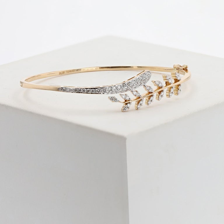 18 Karat Yellow Gold Diamond Flower Bangle For Sale at 1stDibs