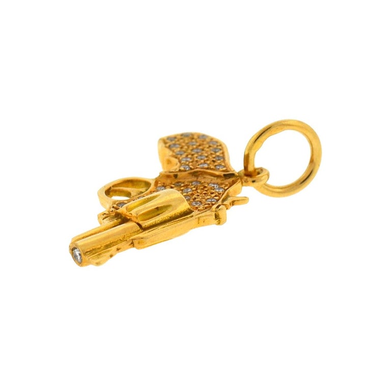 18 Karat Yellow Gold Diamond Gun Revolver Pendant 1.12 Carat For Sale ...