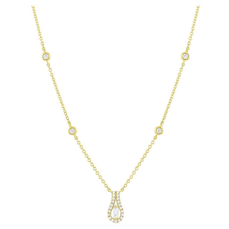 18 Karat Yellow Gold Diamond Loop Pendant Necklace For Sale at 1stDibs