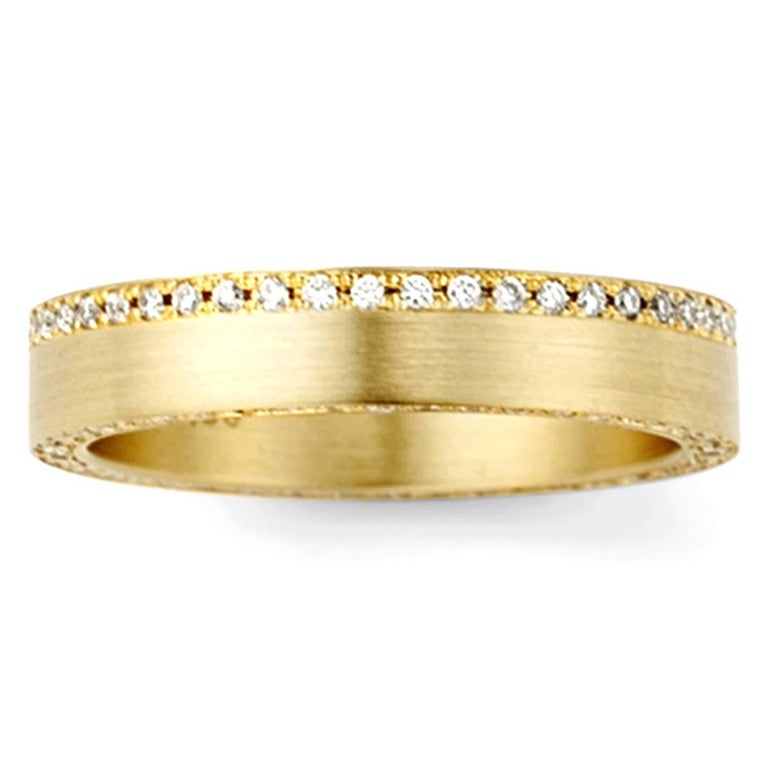 18 Karat Yellow Gold Diamond Ring For Sale at 1stDibs