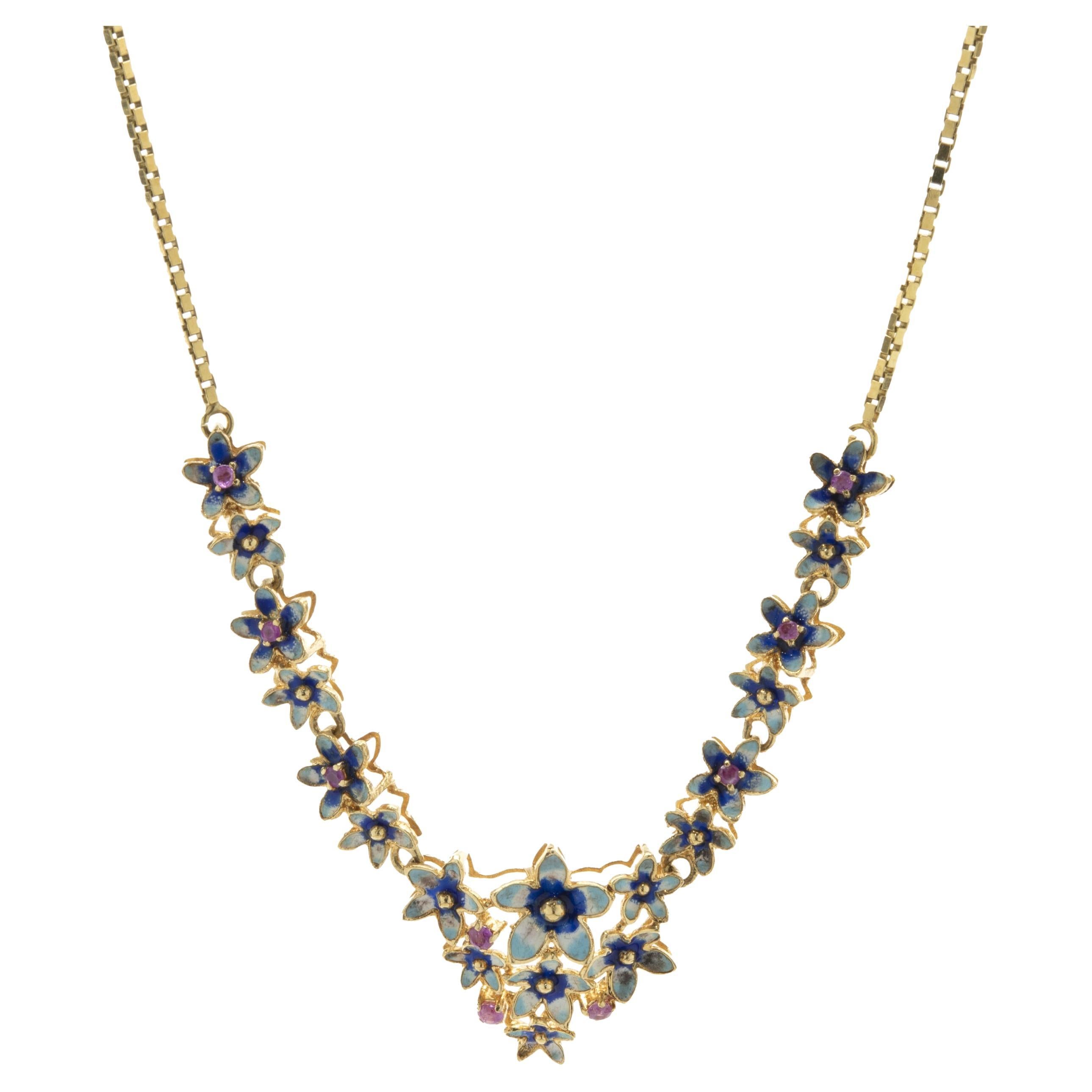 Gucci Icon Blooms 18 Karat Yellow Gold Mystic White Enamel Necklace at ...