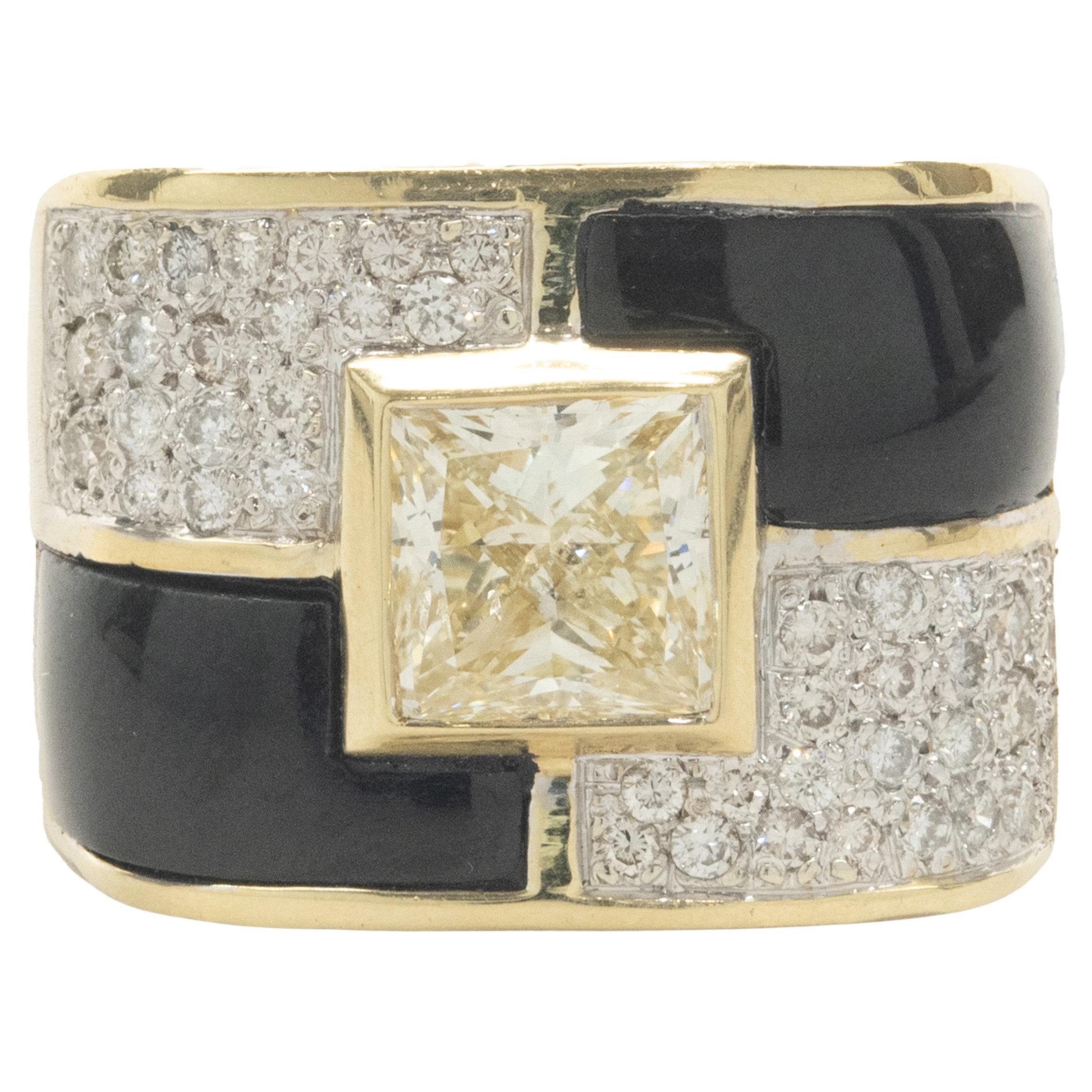 18 Karat Yellow Gold Fancy Light Yellow and Black Onyx Rectangular ...