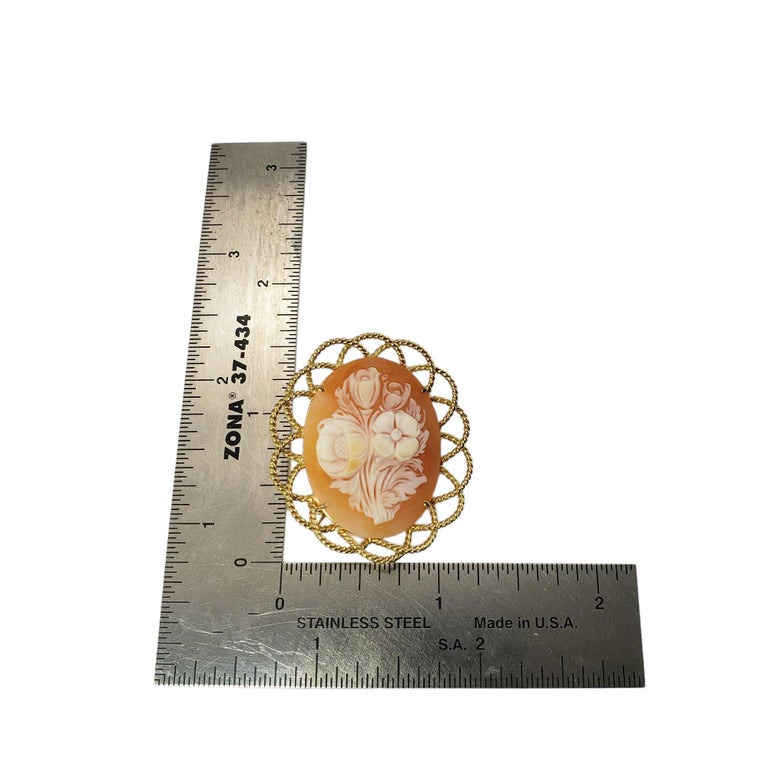18 Karat Yellow Gold Floral Cameo Brooch/Pin For Sale at 1stDibs