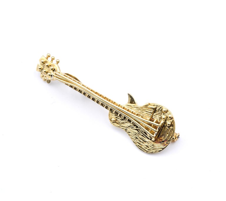 18 Karat Yellow Gold Guitar Pin / Pendant For Sale at 1stDibs