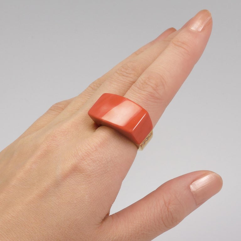 18 Karat Yellow Gold Japanese Momoiro Sango Coral Ring with Diamonds ...
