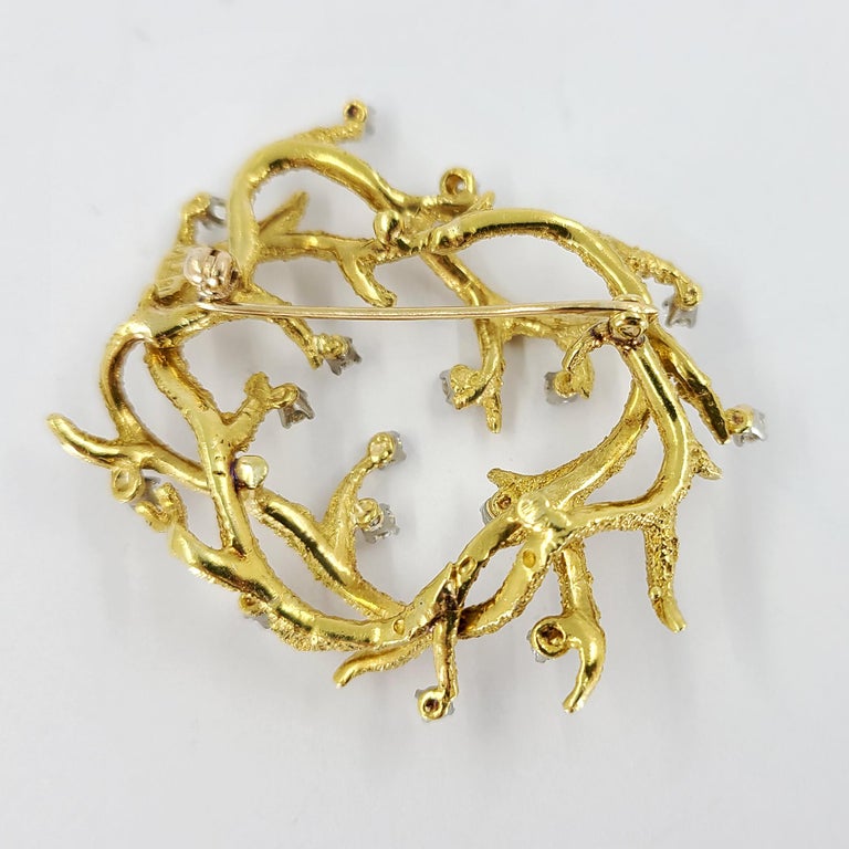 18 Karat Yellow Gold La Triomphe Antler Wreath Diamond Pin at 1stDibs
