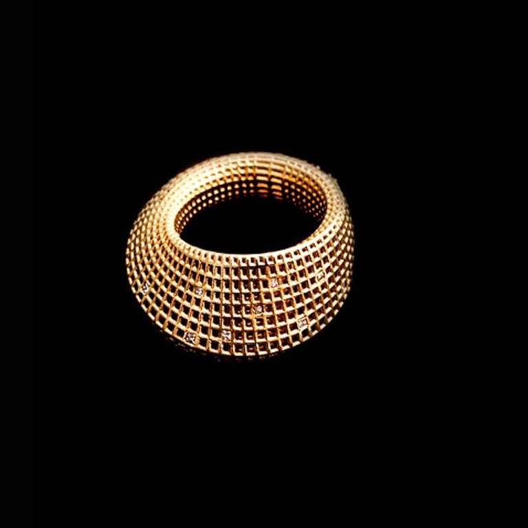18 Karat Yellow Gold, Large Mobius #2 Ring For Sale at 1stDibs