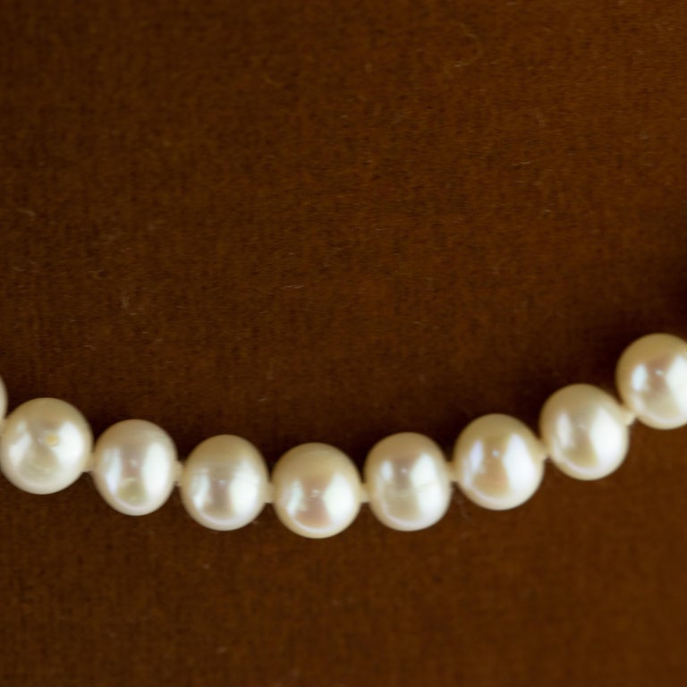 18 Karat Yellow Gold Lobster Claw Closure Freshwater Pearl Choker ...