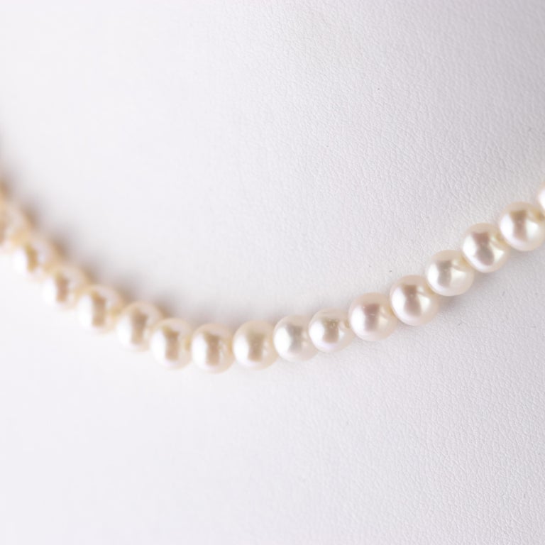 18 Karat Yellow Gold Lobster Claw Closure Freshwater Pearl Choker ...