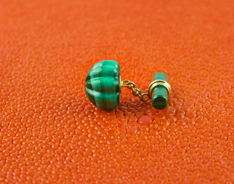 18 Karat Yellow Gold Malachite Flower Cufflinks at 1stDibs