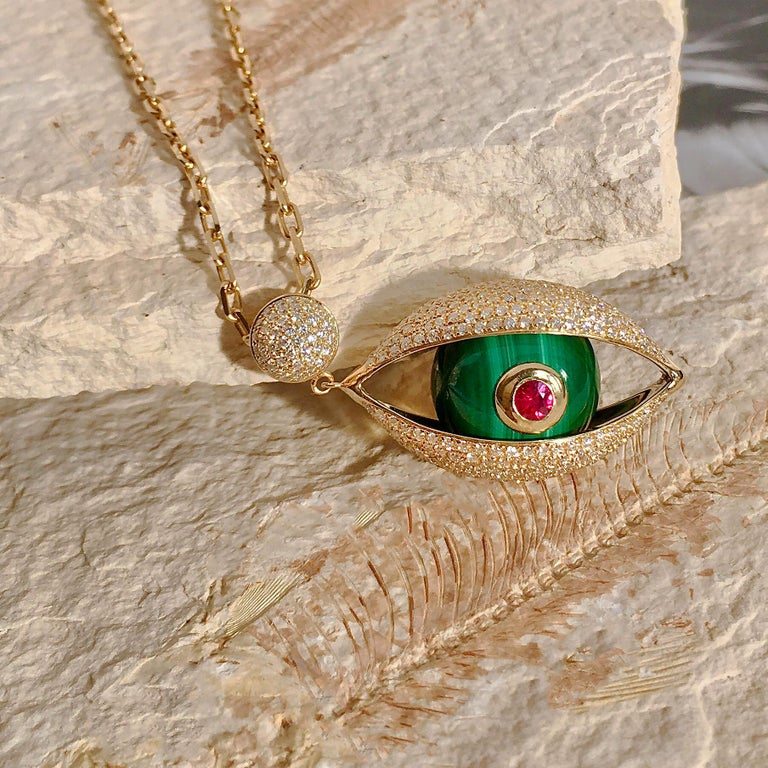 Eye Unisex Pendant Necklace 18 Karat Yellow Gold Green Malachite Ruby ...