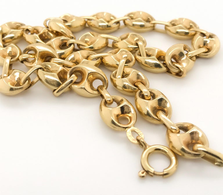 18 Karat Yellow Gold Mariner Style Link Chain Necklace For Sale at 1stdibs