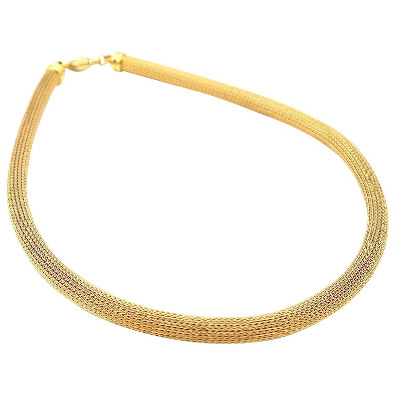 18 Karat Yellow Gold Mesh Tube Stiff Necklace For Sale at 1stDibs