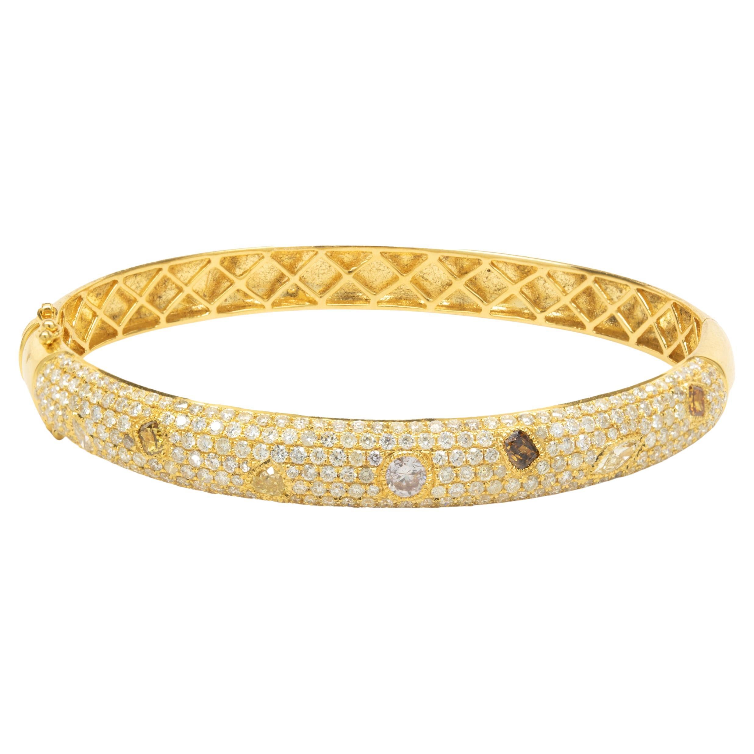 Set of 3 18 Karat Tri-Colored Gold and 2.04 Carat Diamond Star Bangles ...