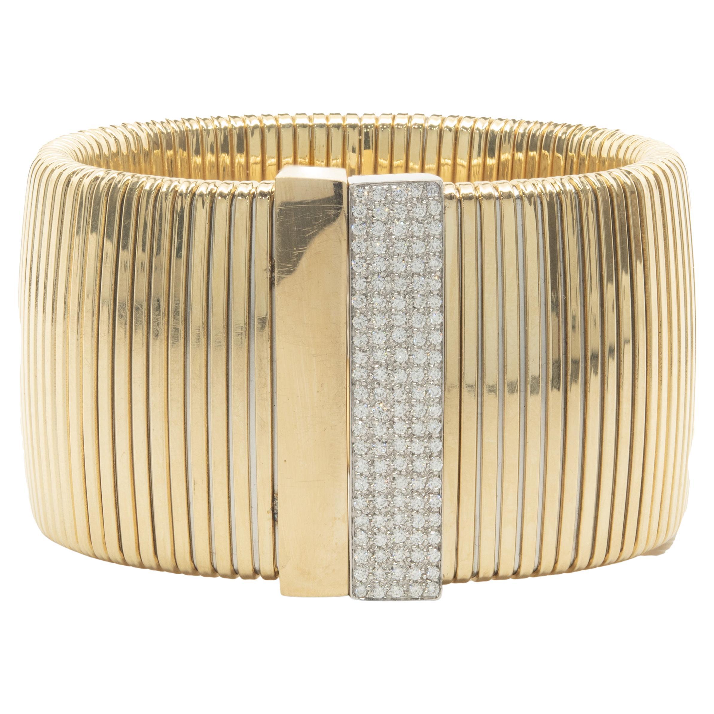 21 Karat Yellow Gold Solid Heavy Twisted Flex Cuff Bracelet For Sale at ...