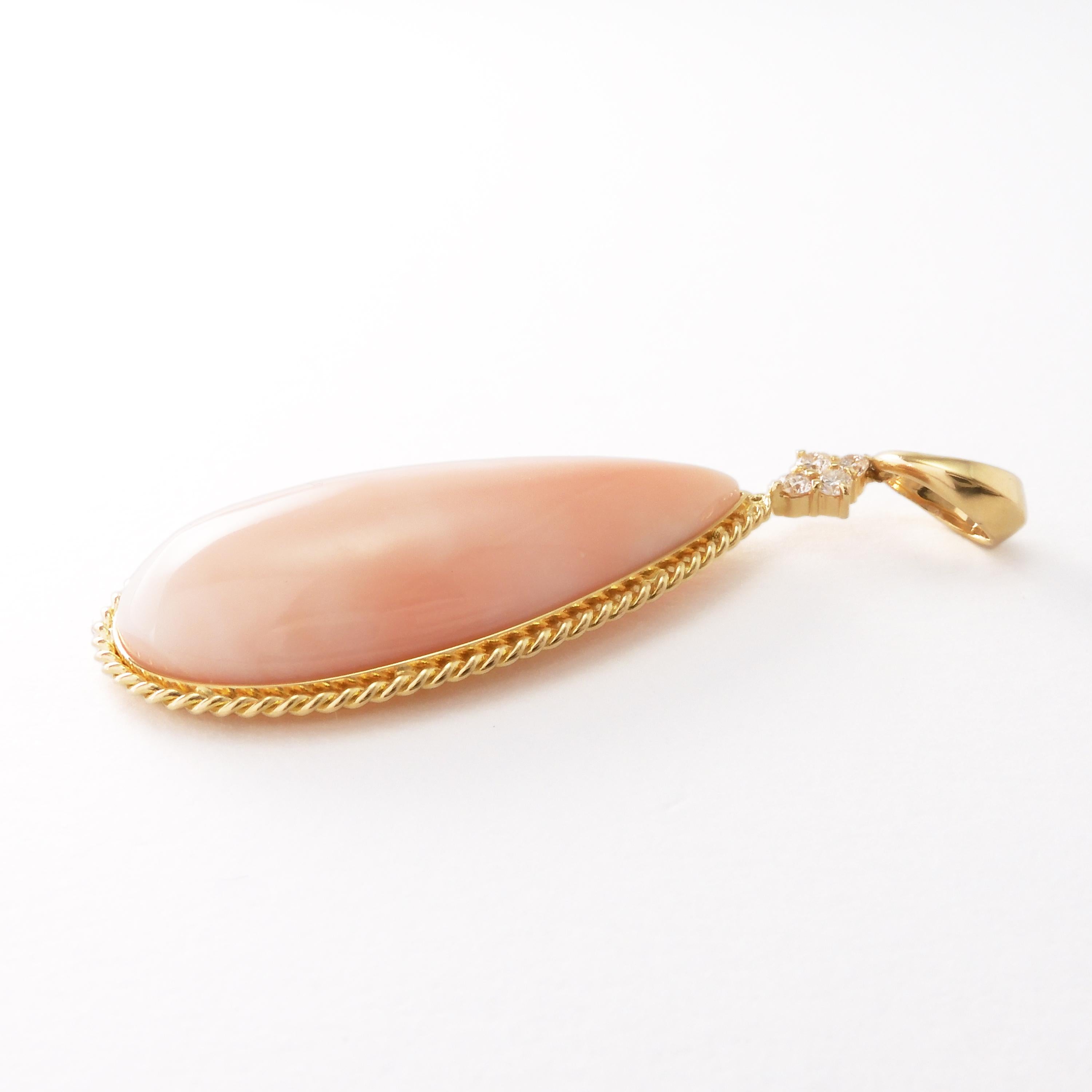 18 Karat Yellow Gold Pear Shape Miss Sango Coral Pendant Top with ...