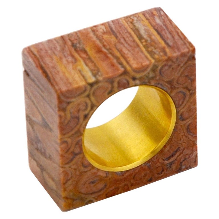18 Karat Yellow Gold Petrified Wood Ring For Sale at 1stDibs