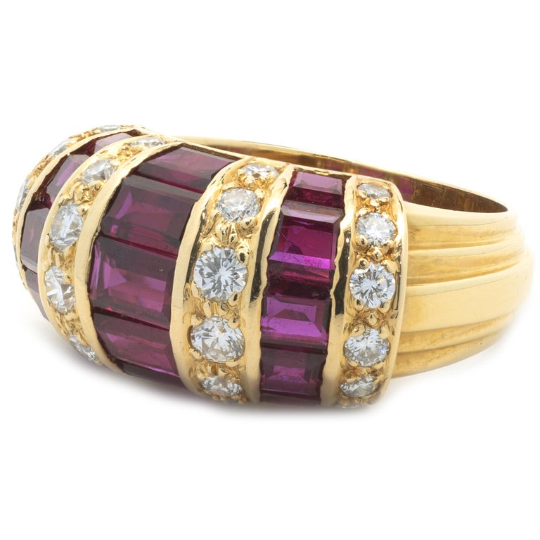 18 Karat Yellow Gold Pigeons Blood Ruby and Diamond Ribbed Ring at 1stDibs