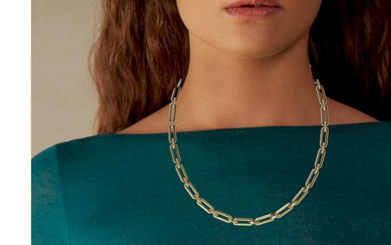 18 Karat Yellow Gold Small Link Chain Necklace For Sale at 1stDibs