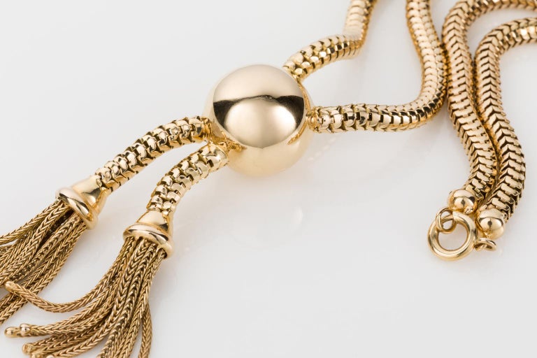 18 Karat Yellow Gold Snake Tassel Chain For Sale at 1stdibs