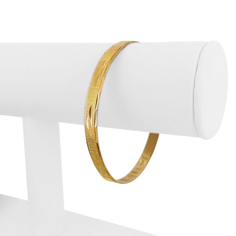 18 Karat Yellow Gold Solid Ladies Fancy Diamond Cut Bangle Bracelet ...