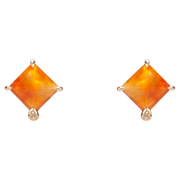 18 Karat Yellow Gold Square Cut Carnelian White Diamonds Stud Design ...