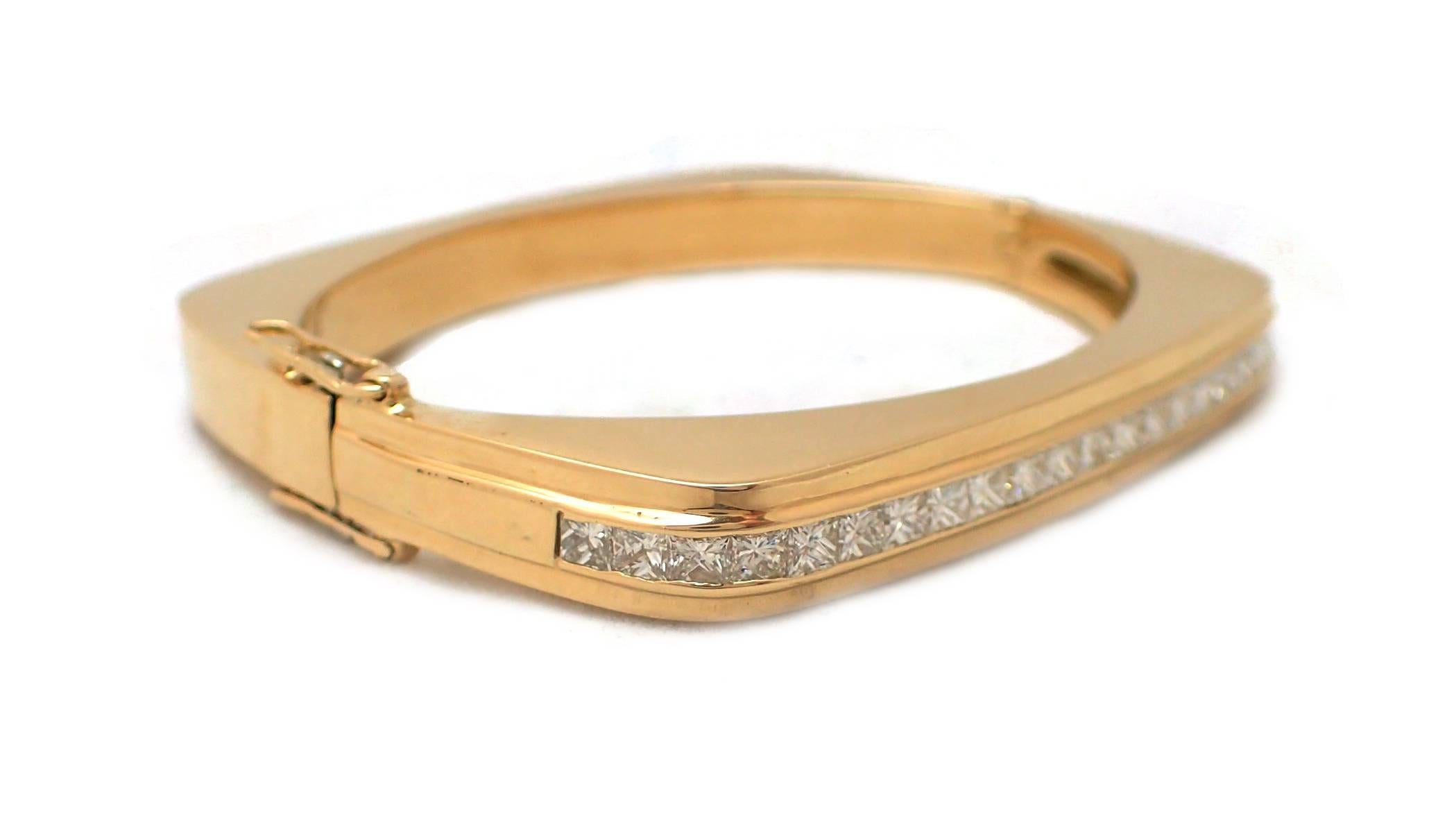 18 Karat Yellow Gold Square Diamond Bangle Bracelet For Sale at 1stDibs ...