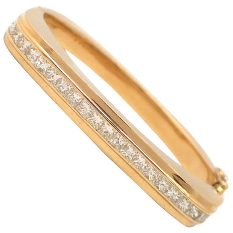 18 Karat Yellow Gold Square Diamond Bangle Bracelet For Sale at 1stDibs ...