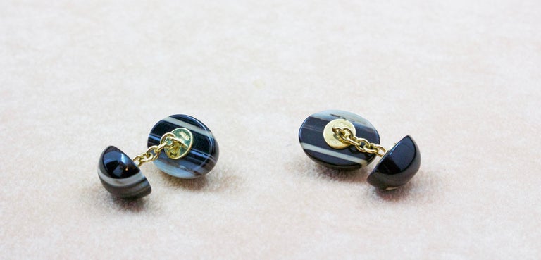 18 Karat Yellow Gold Striped Agate Oval Cufflinks For Sale at 1stDibs