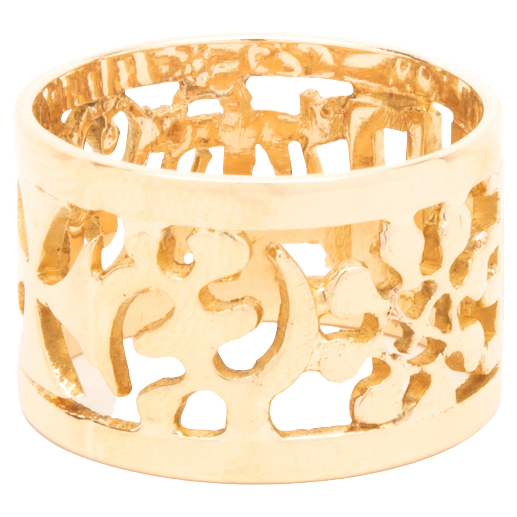 18 Karat Yellow Gold Symbol Cutout Band For Sale at 1stDibs