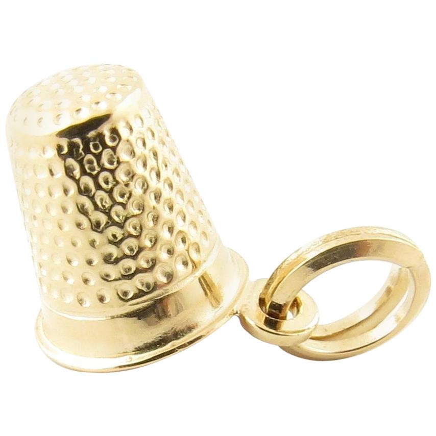 18 Karat Yellow Gold Thimble Charm at 1stDibs | 18k gold thimble