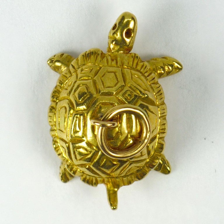 18 Karat Yellow Gold Tortoise Turtle Charm Pendant For Sale at 1stDibs