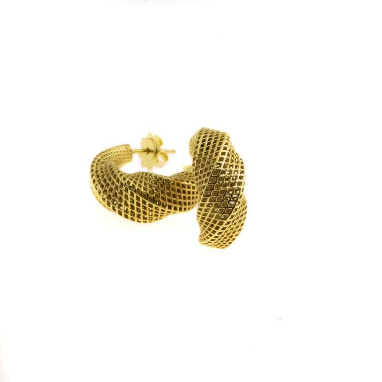 18 Karat Yellow Gold Unique Mobius Earrings 360 Degrees Twist For Sale ...