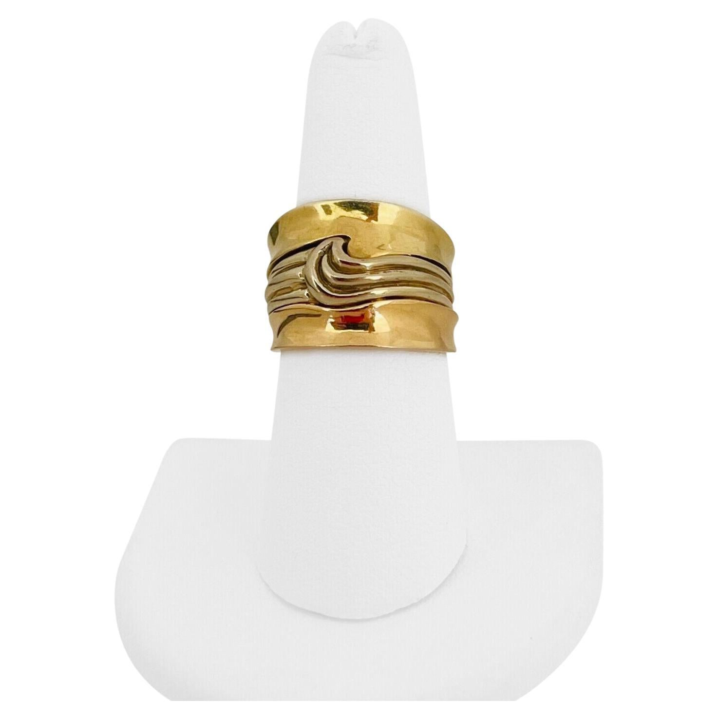 18 Karat Yellow Gold Vintage Graduated Wave Design Band Ring For Sale ...