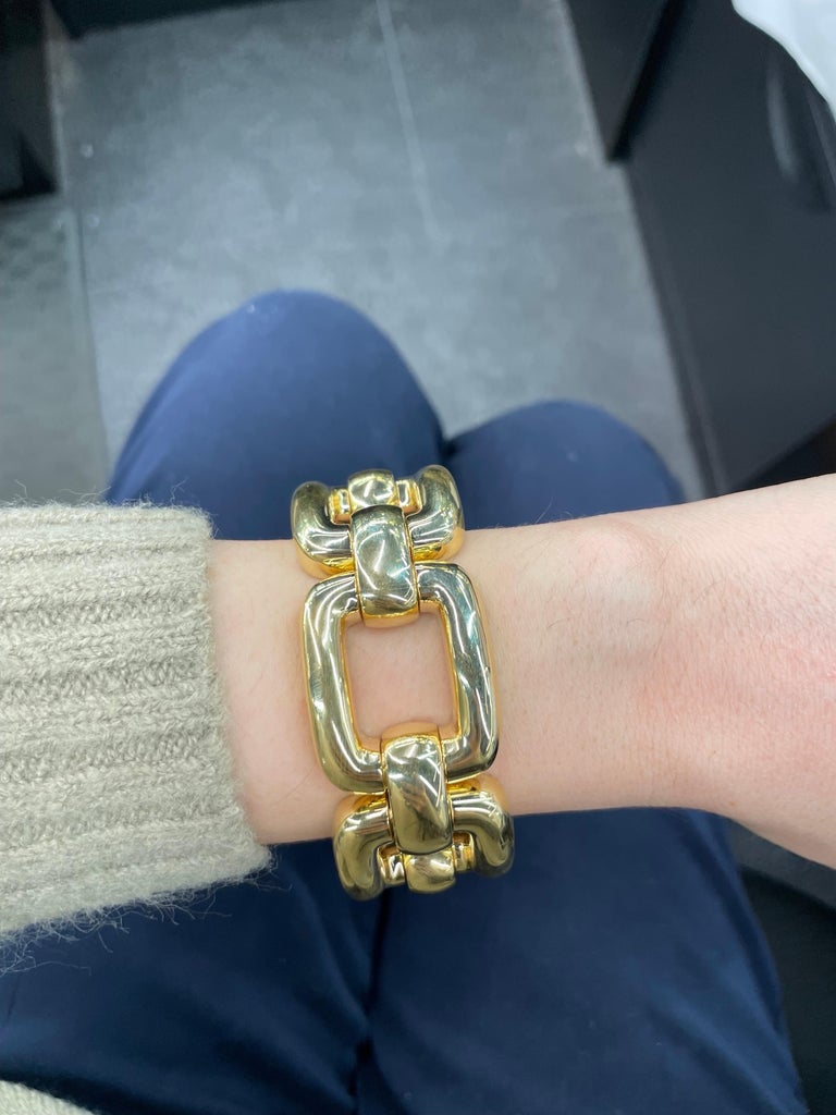 18 Karat Yellow Gold Wide Hardware XL Link Cuff Bracelet 120.8 Grams ...