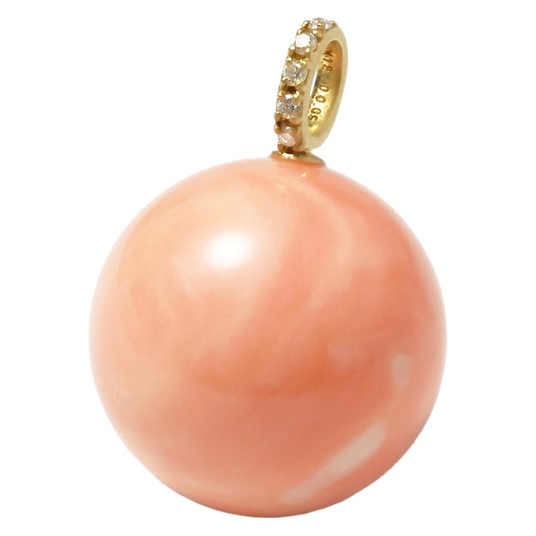 18 Karat Yellow Gold with Ball Momoiro Sango Coral Pendant Top with ...