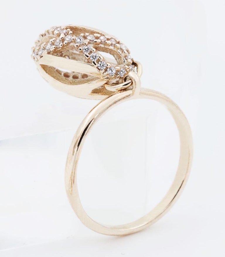 18 Karat Yellow Gold with White Diamond Modern Amazing Ring For Sale at ...