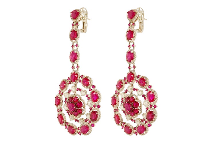 18 Karat Gold 62.15 Carat Ruby and 5.93 Carat Diamonds Dangle Earrings ...