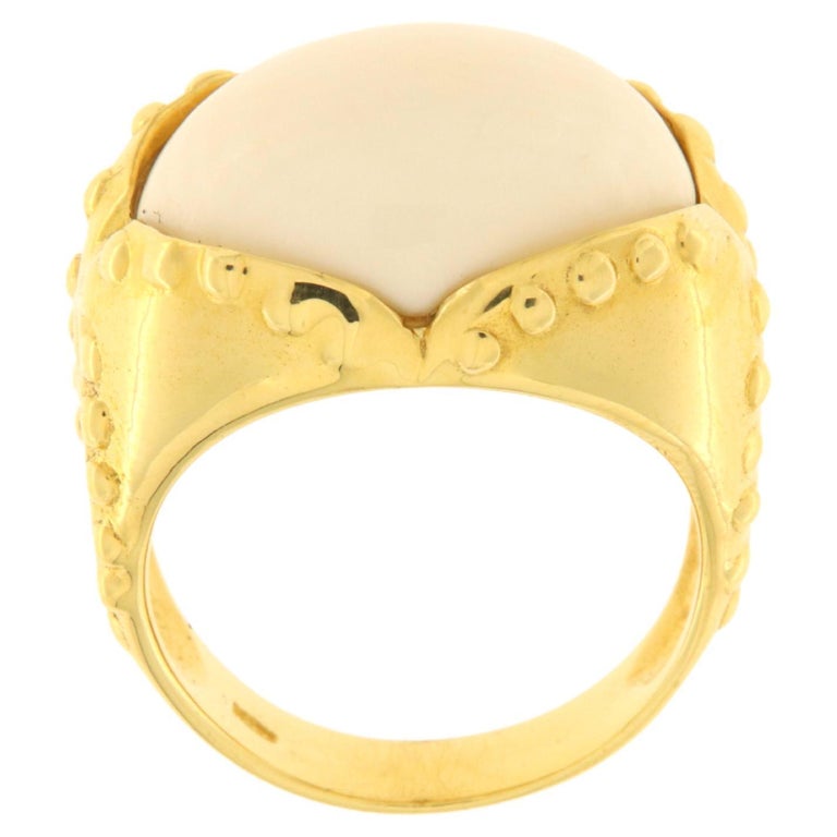 18 Karat Yellow Gold Cocktail Ring For Sale at 1stDibs