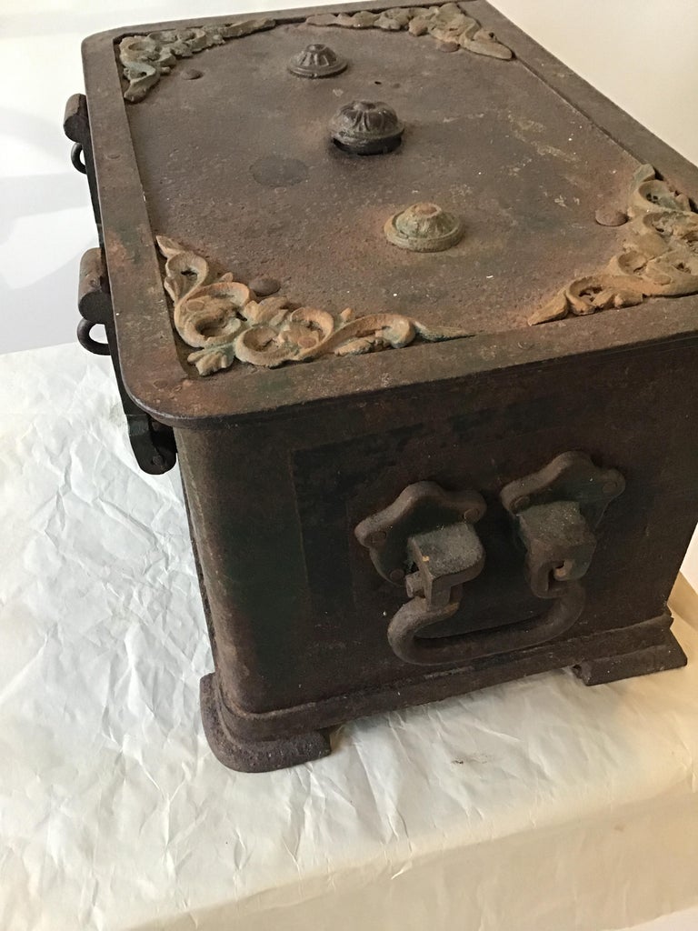 1840s Chinese Safe Box at 1stDibs | chinese lock box, china mini safe box