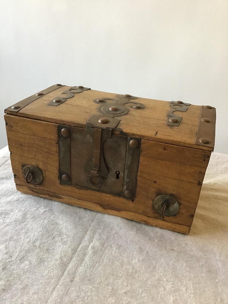 1840s European Document Box For Sale at 1stDibs
