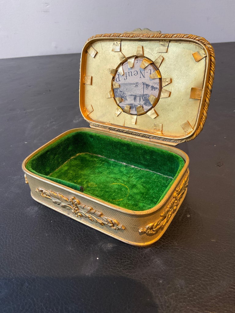 1850s French Bronze Portrait Box For Sale at 1stDibs